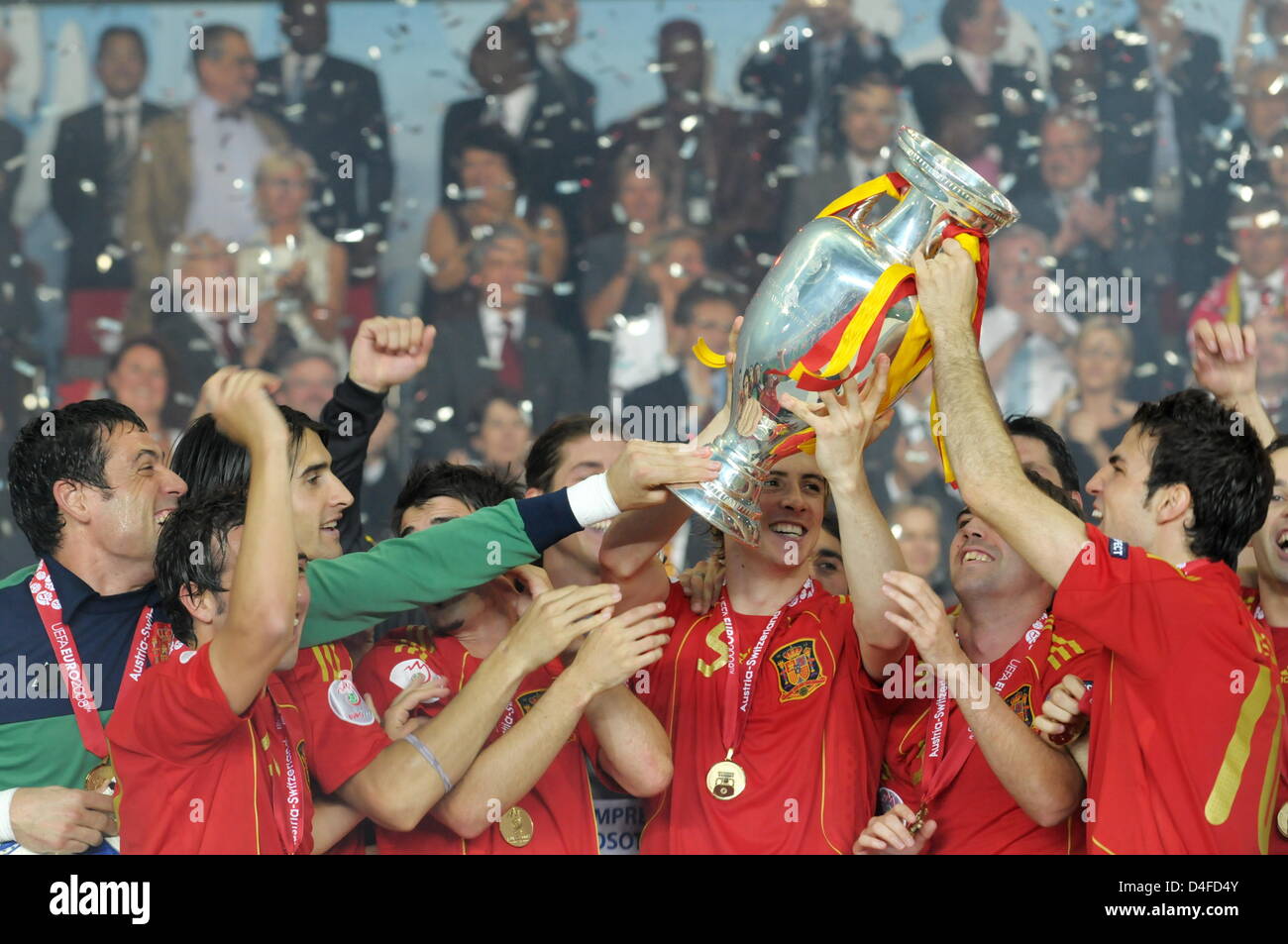 Players of Spain jubilates with the cup after the UEFA EURO 2008 final ...