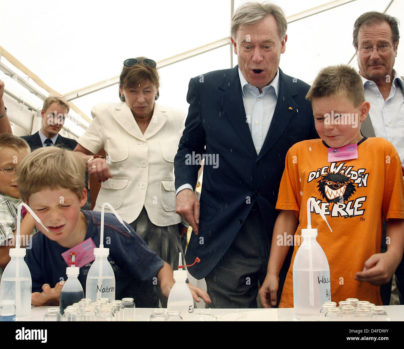 German President Horst Koehler (3-R), his wife Eva Koehler and former ...
