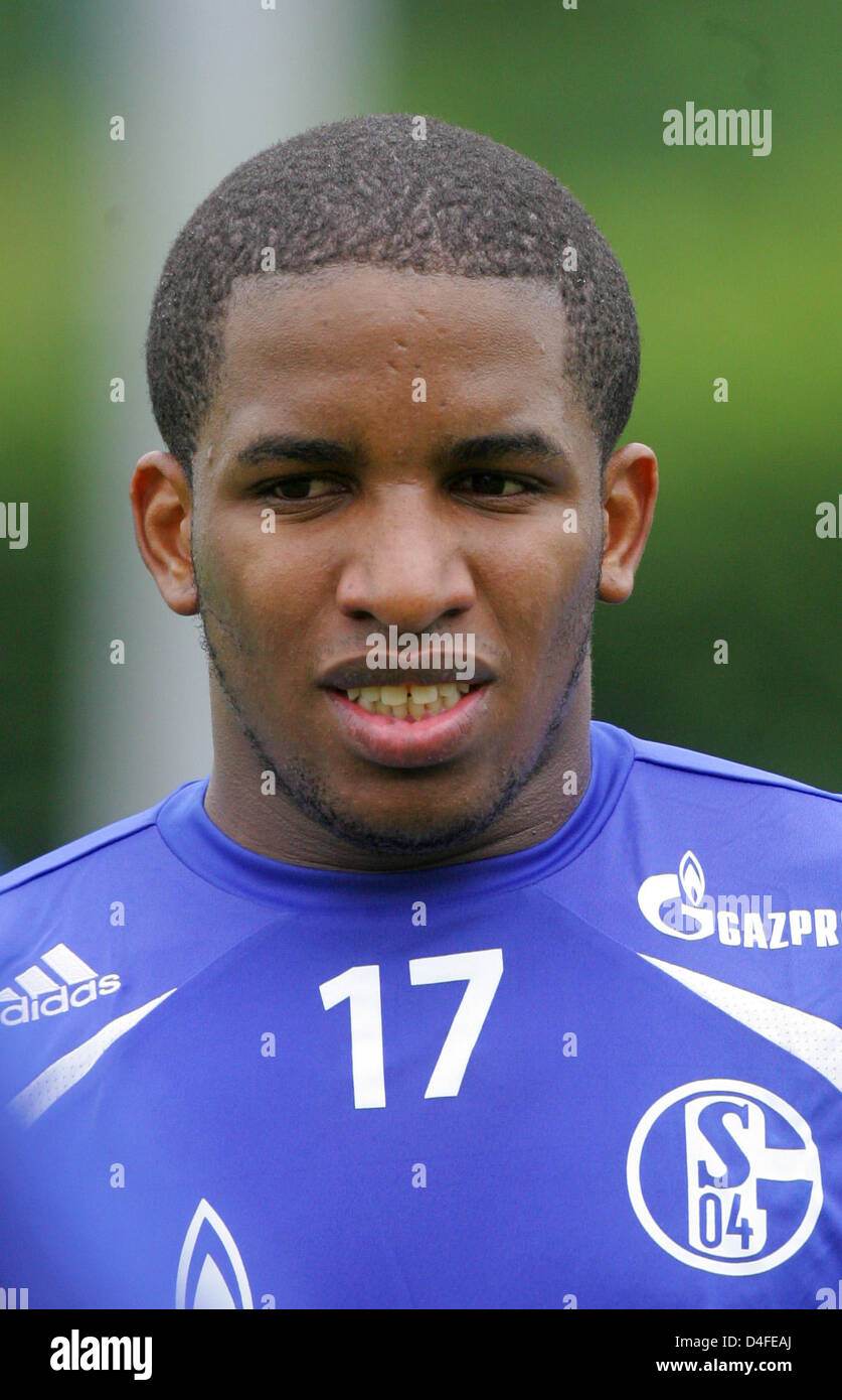 Schalke's Peruvian newcomer Jefferson Farfan is pictured on the club's ...