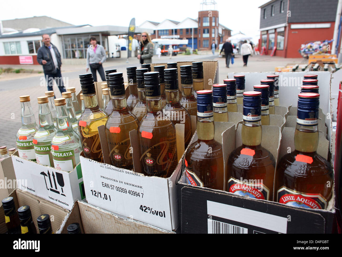 Duty free alcohol customs hi-res stock photography and images - Alamy