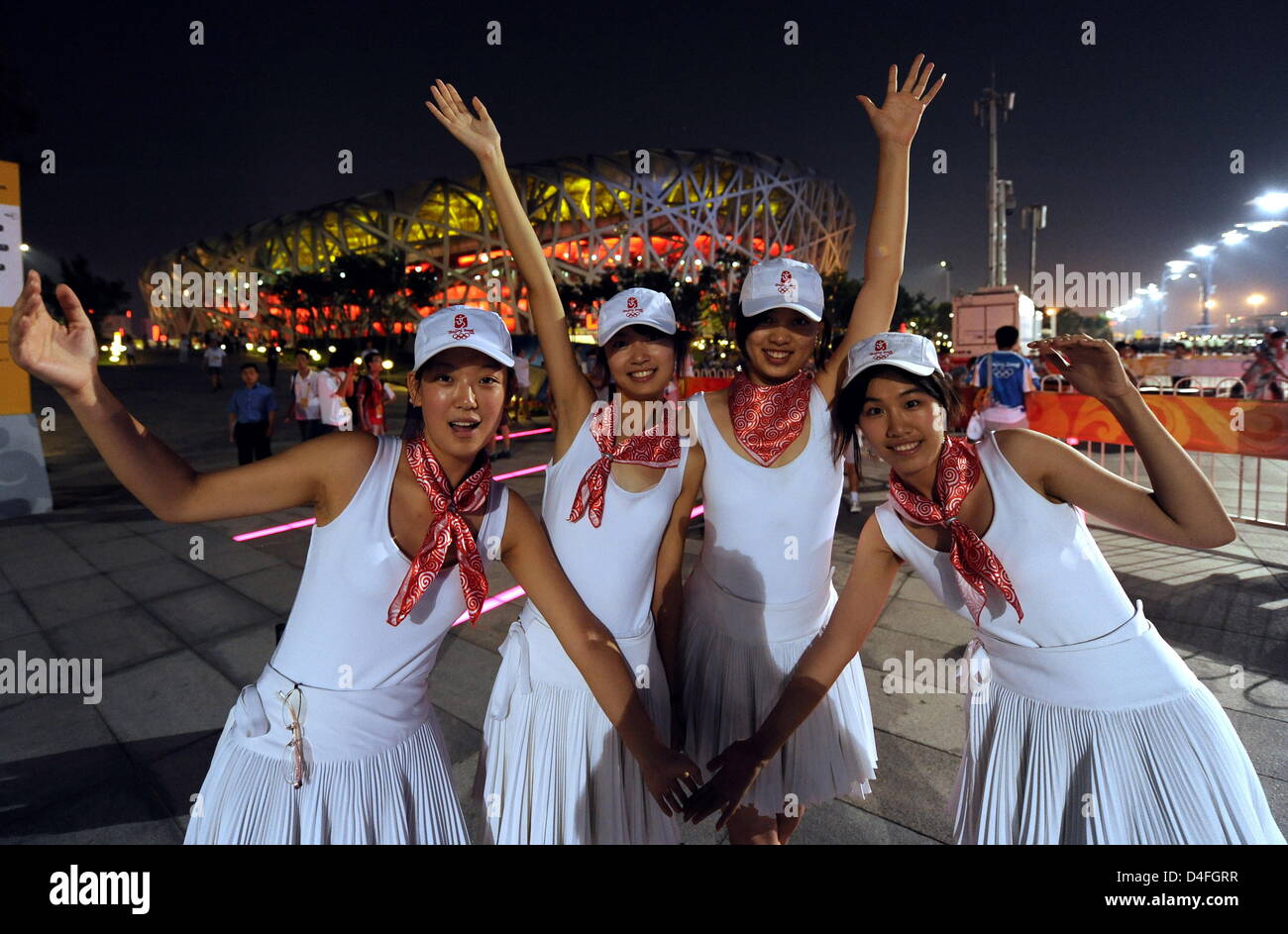 Cheer girls stadium hi-res stock photography and images - Alamy