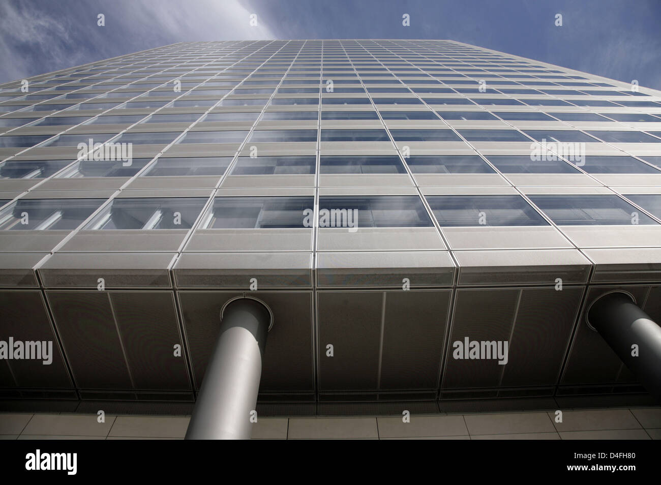 The company headquarters of Munich Re insurance at 'Muenchener Tor ...