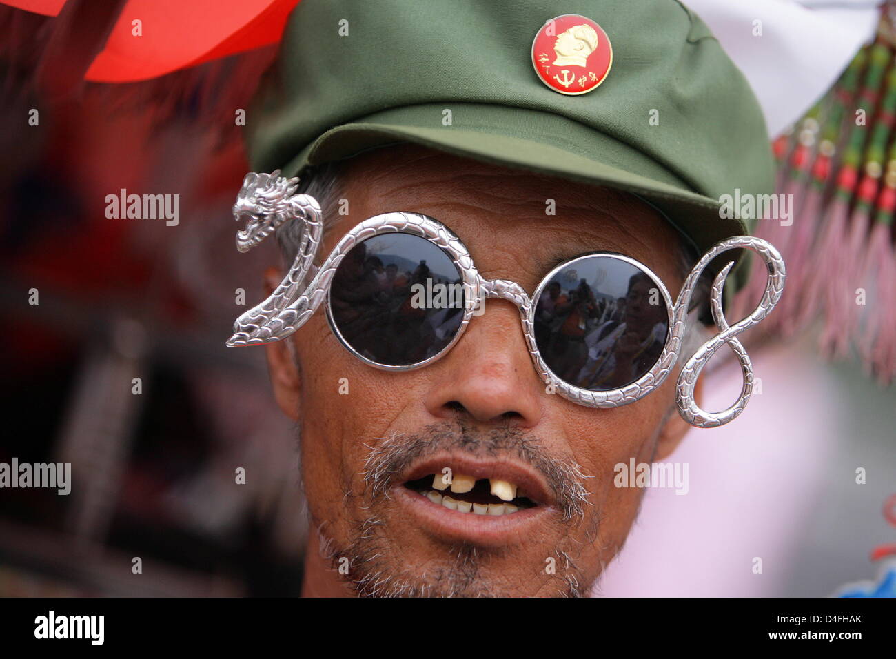 Shi Chang Lin, a patriotic Chinese man who traveled from Yunnan on a ...