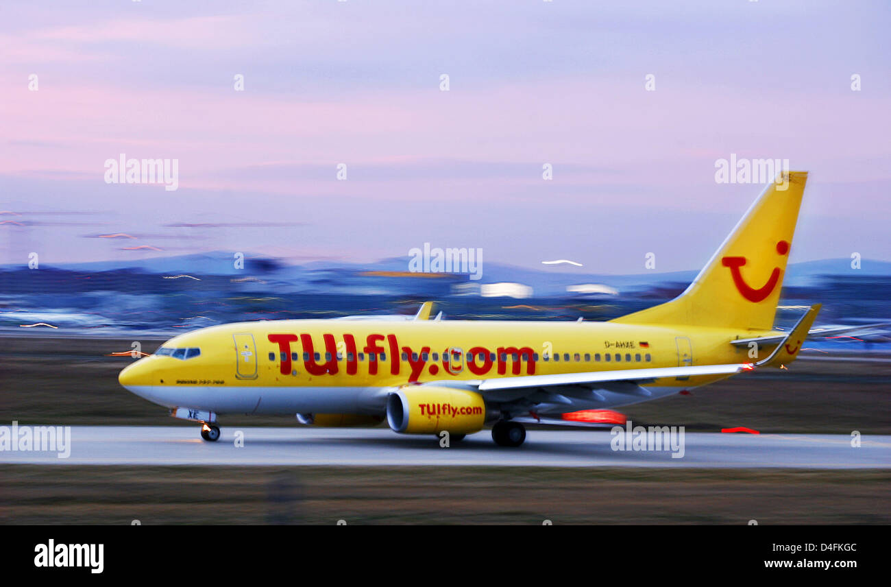 An airplane of German carrier TUIfly takes off from Rhine Main airport ...