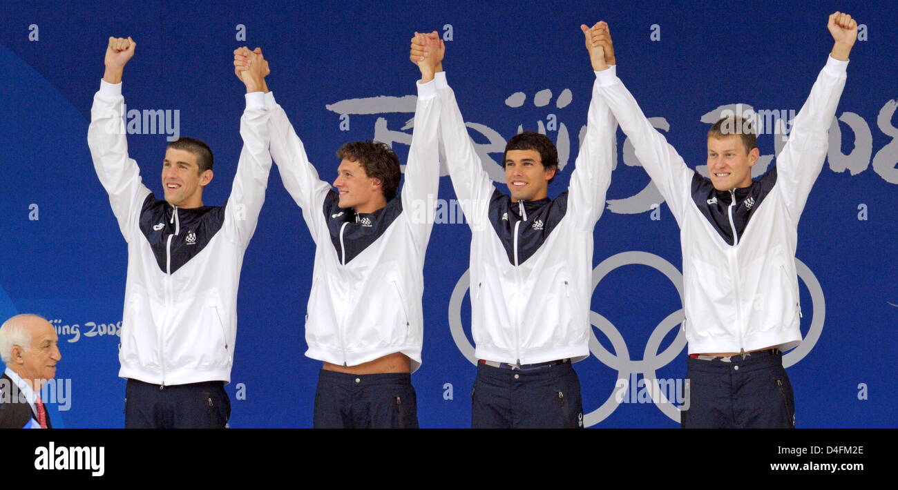 Michael phelps us on podium hi-res stock photography and images - Alamy