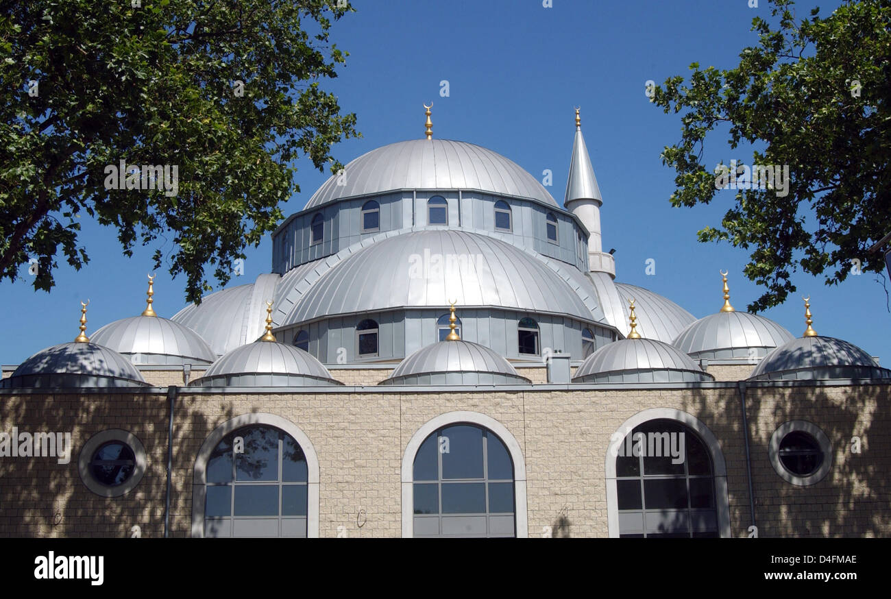 The picture shows the shell construction of the DITIB-Merkez-Mosque ...
