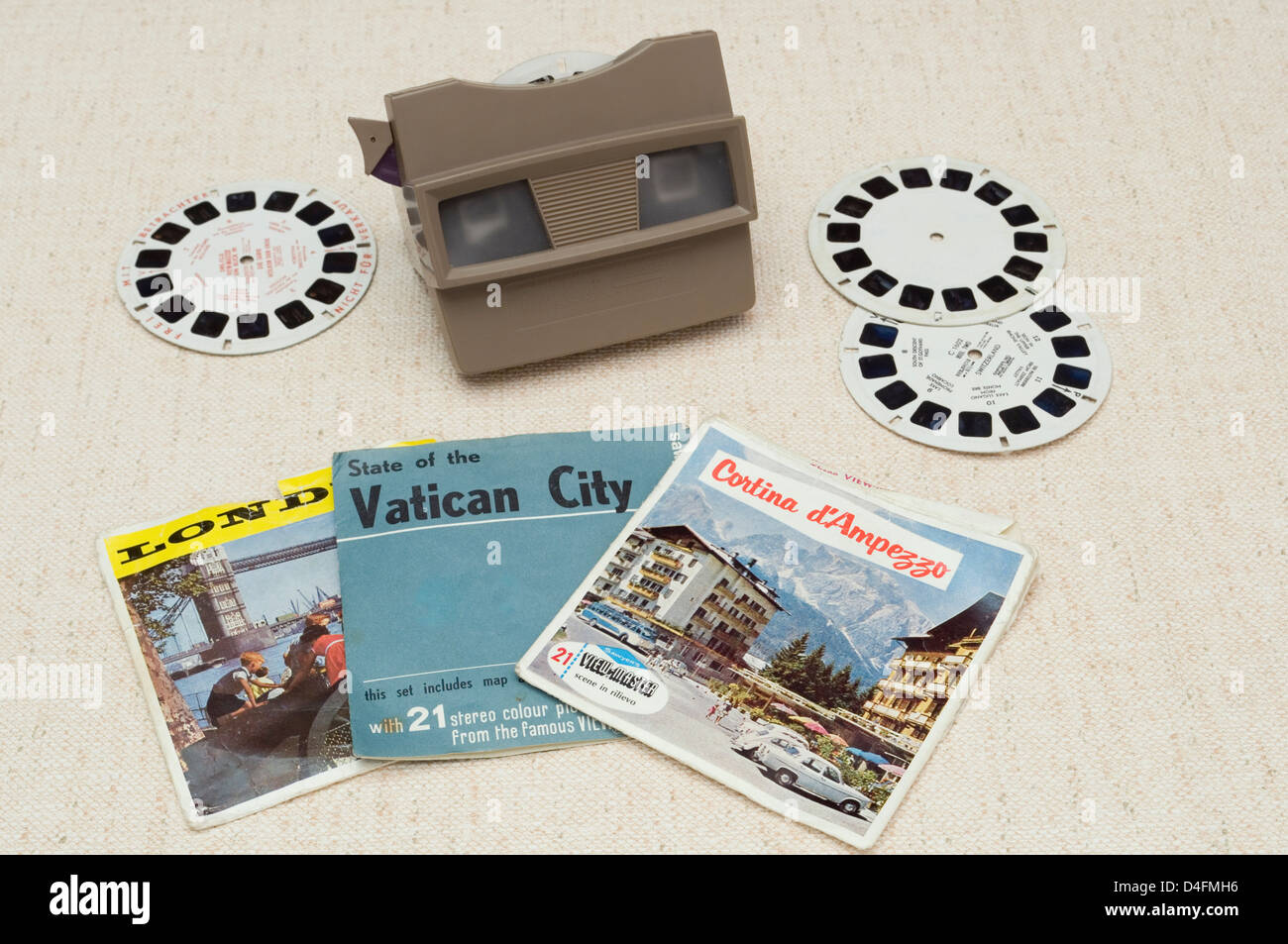 Viewmaster hi-res stock photography and images - Alamy