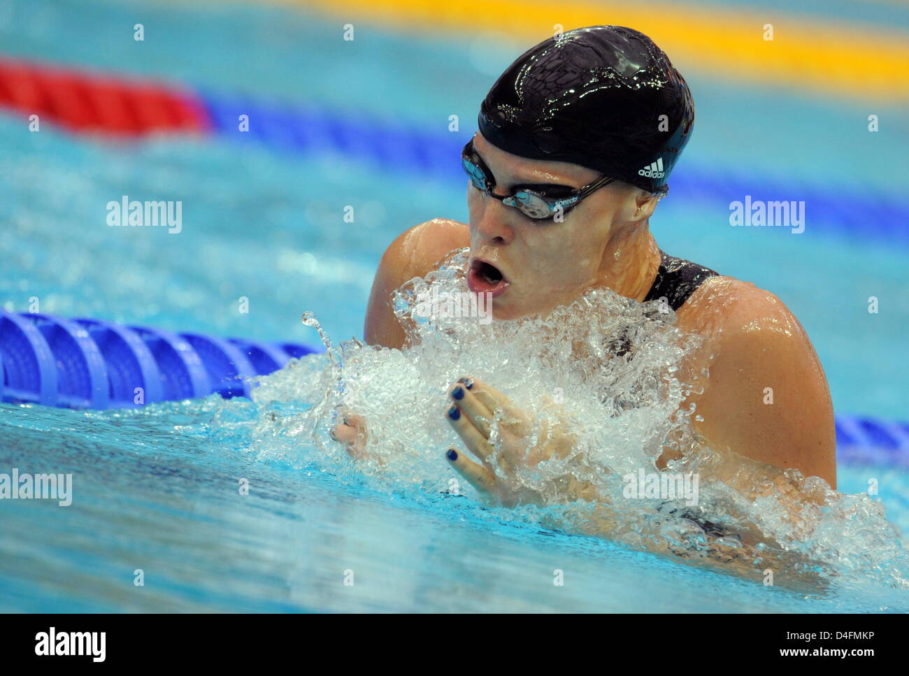 Halbfinale 200 m brust frauen High Resolution Stock Photography and ...