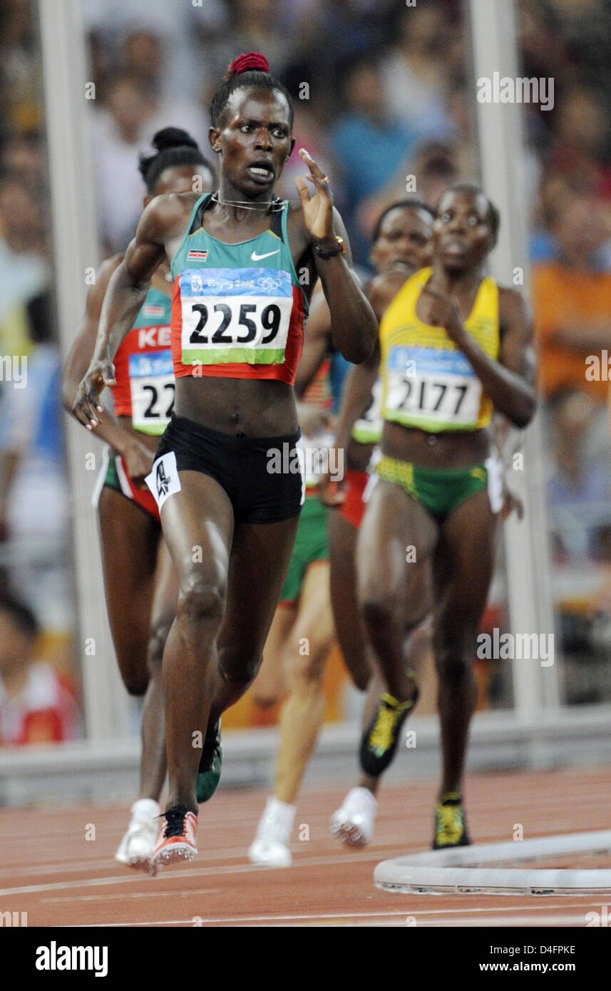 Kenyan runner Pamela Jelimo competes women's 800m final at the Beijing ...