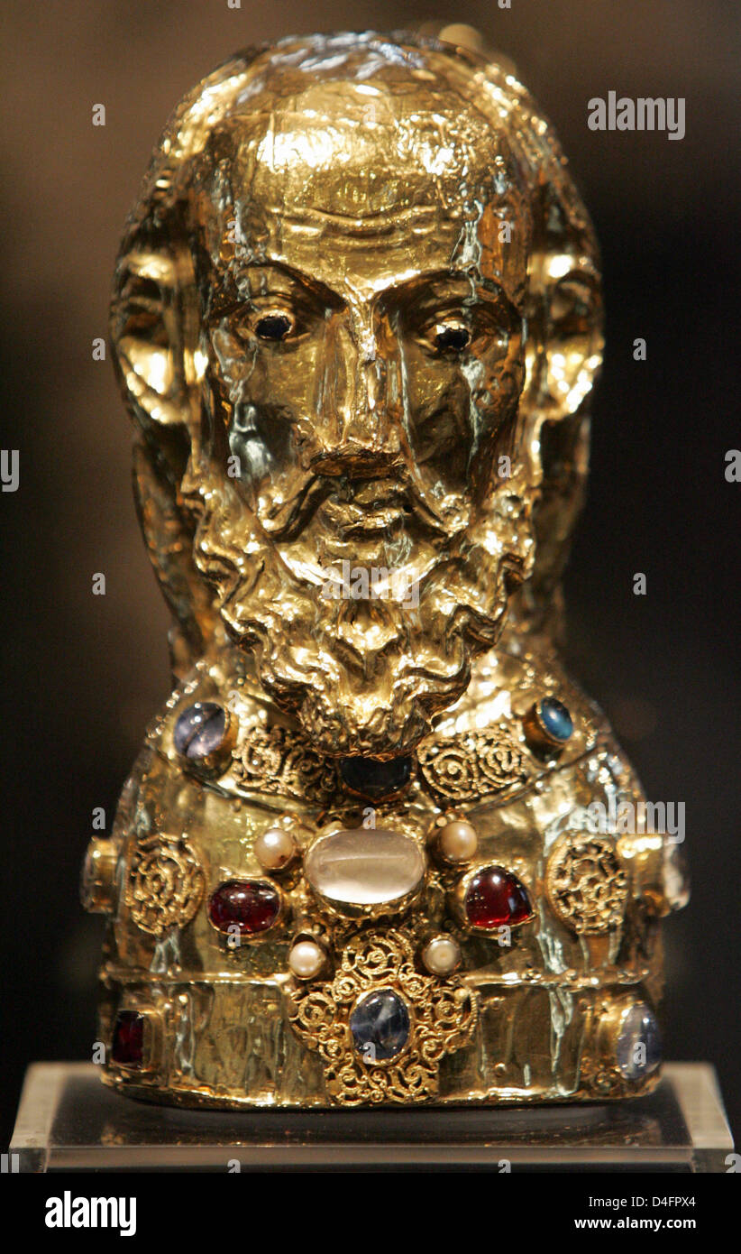 The golden head reliquary of Saint Paul with oak wood core (around 1050 ...