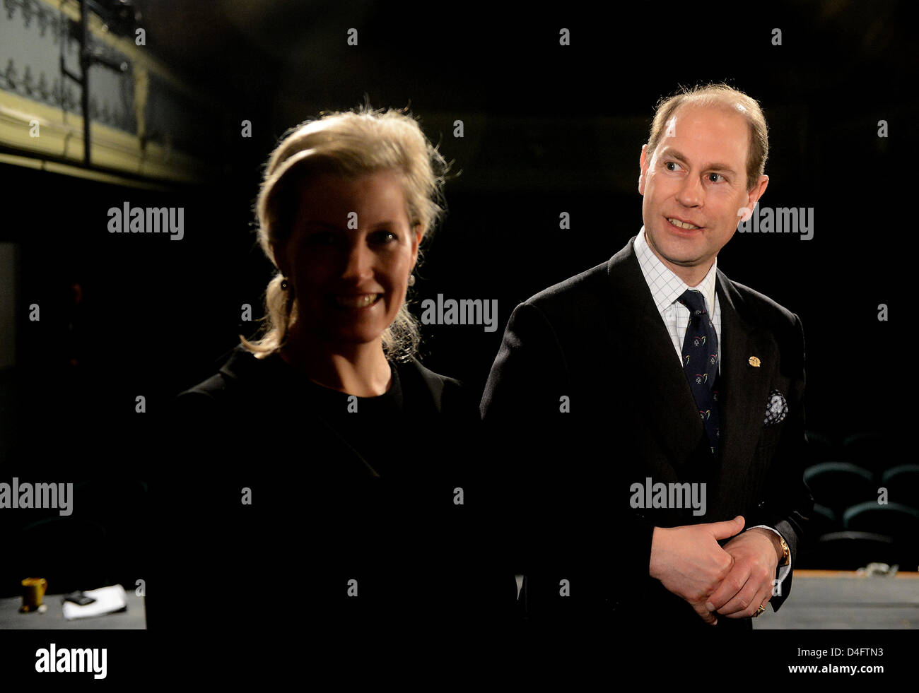 Edward ii play hi-res stock photography and images - Alamy