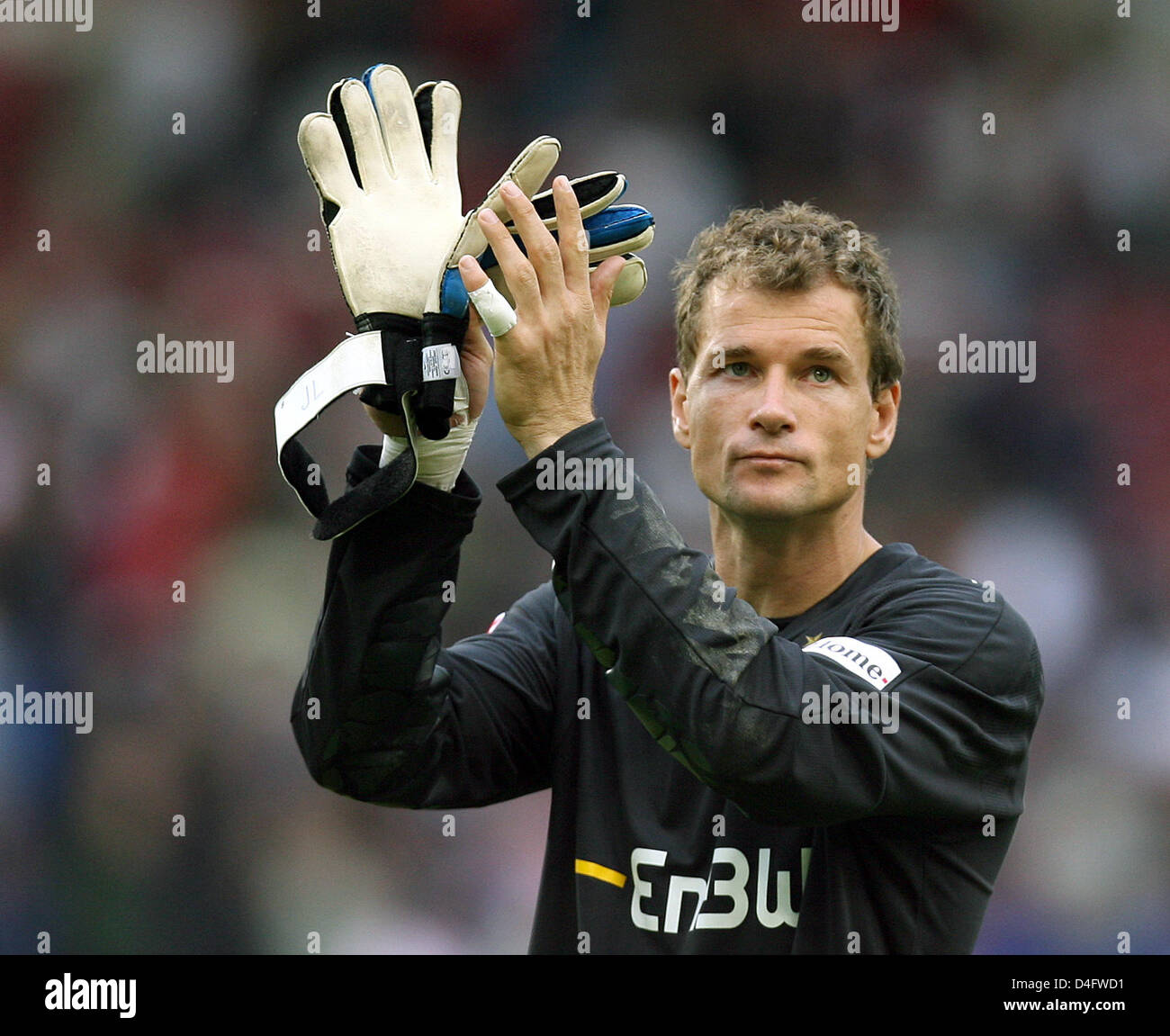 Vfb stuttgart goalkeeper jens lehmann hi-res stock photography and ...