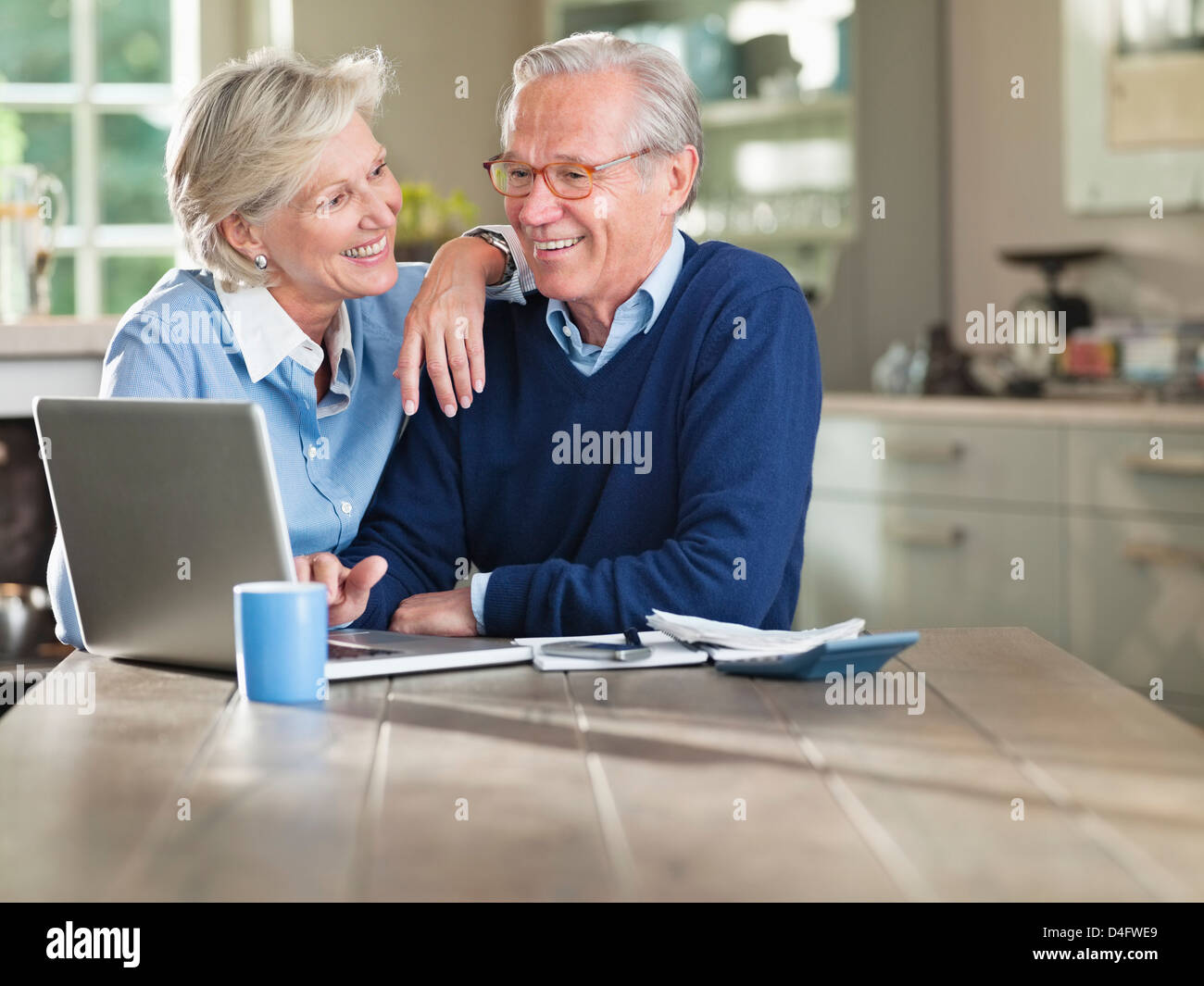 Kitchen table hi-res stock photography and images - Alamy