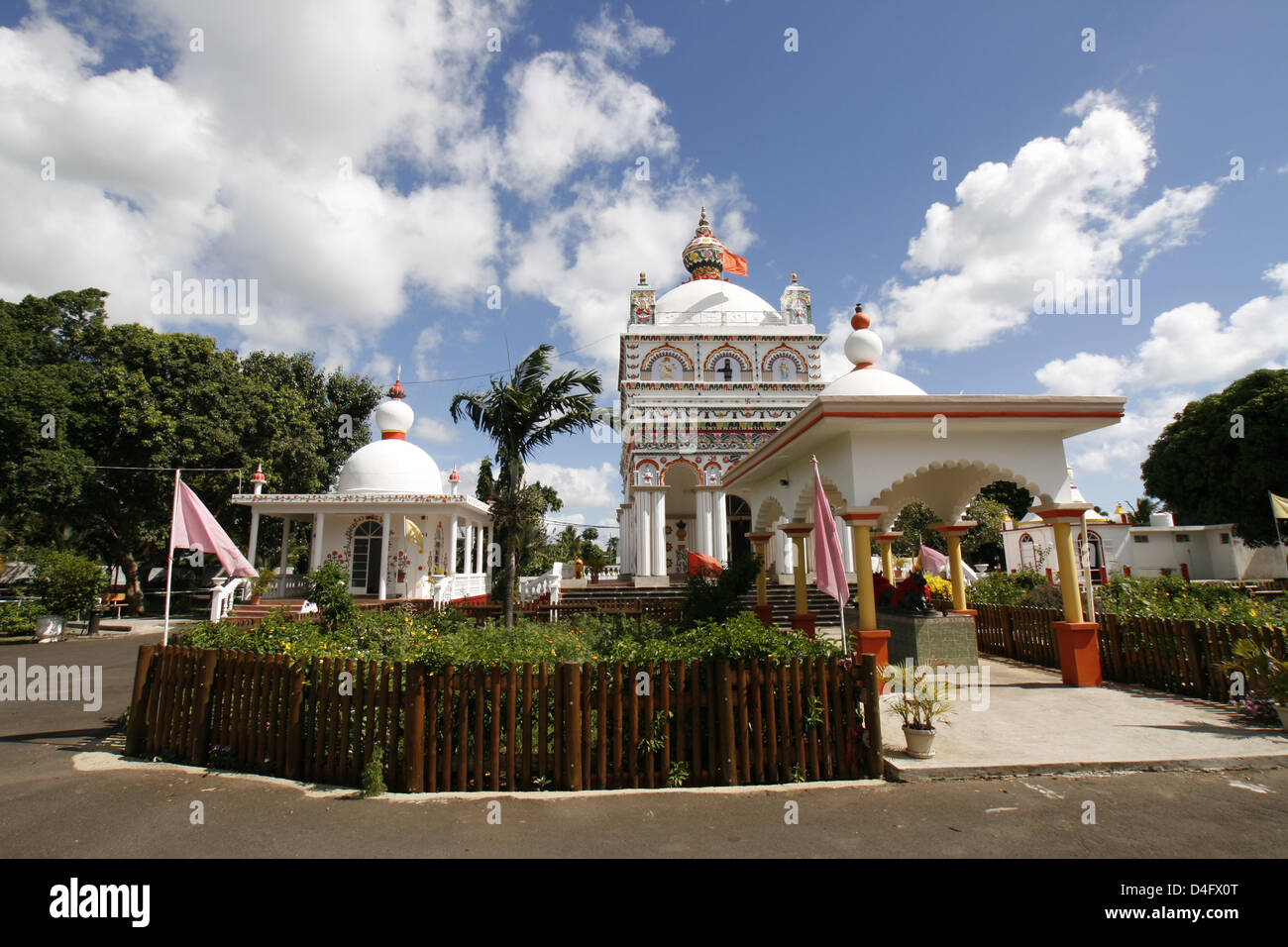 Maheswarnath temple hi-res stock photography and images - Alamy