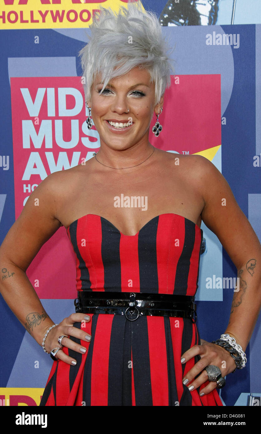 Musician Pink arrives at the 2008 MTV Video Music Awards at Paramount ...