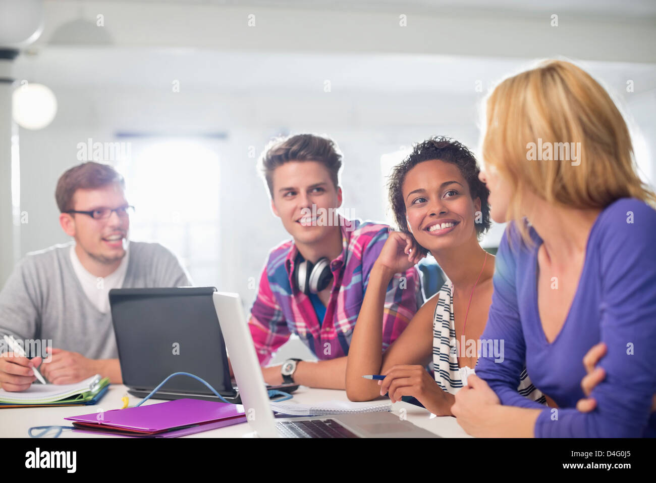 Jamaican man talking hi-res stock photography and images - Alamy