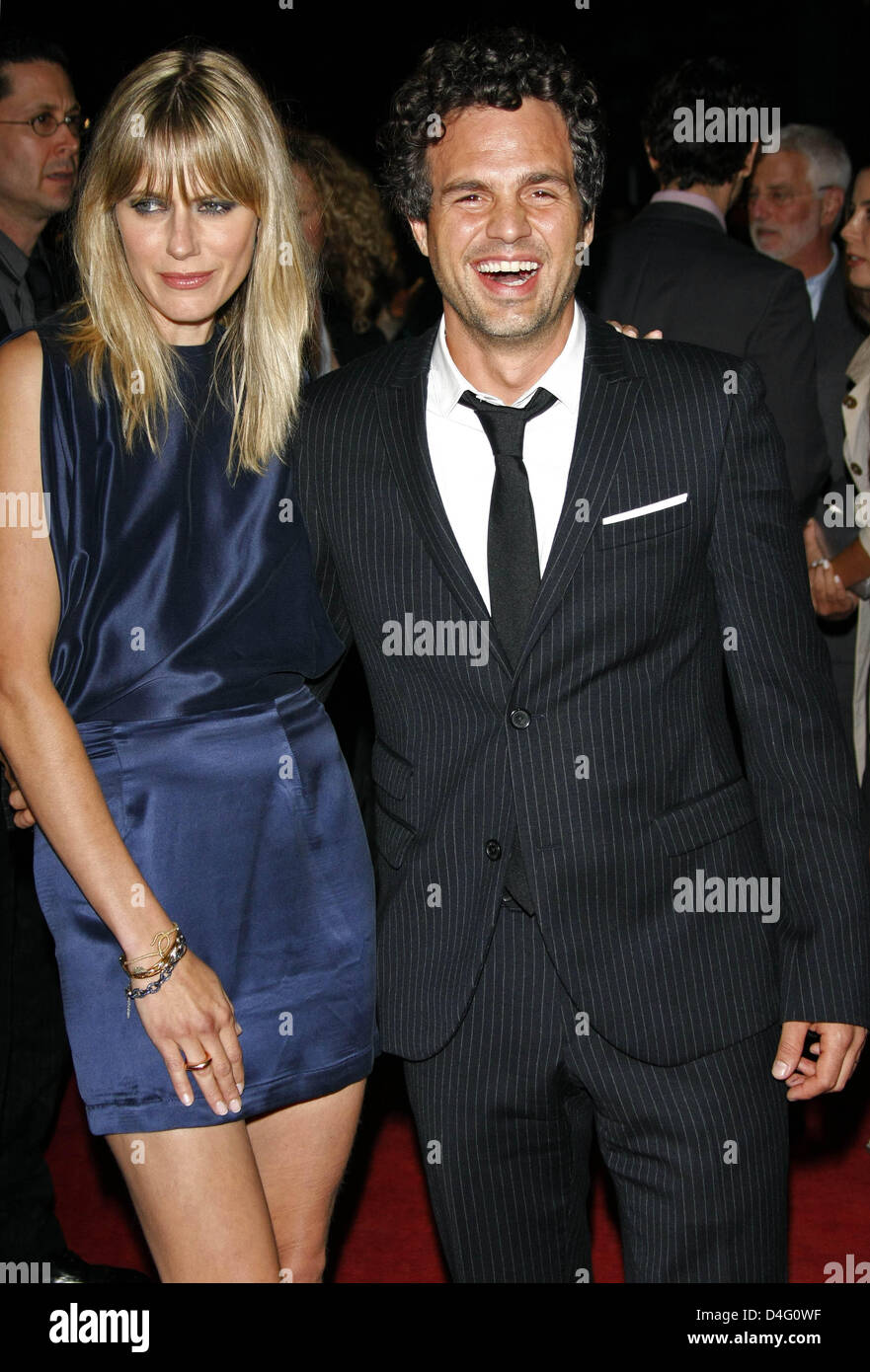 Wife of mark ruffalo hi-res stock photography and images - Alamy