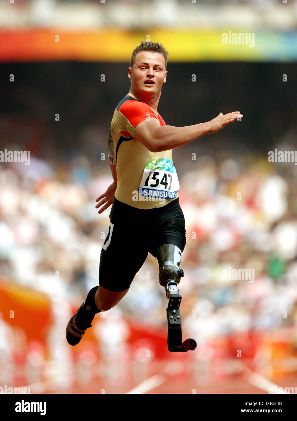 Finishes second hi-res stock photography and images - Alamy