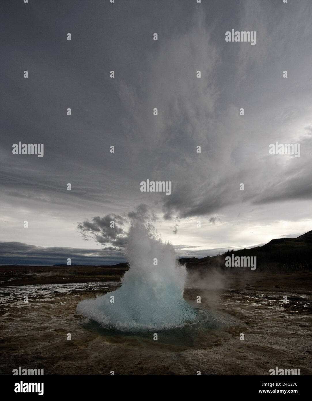 Steam thermal geyser hi-res stock photography and images - Alamy