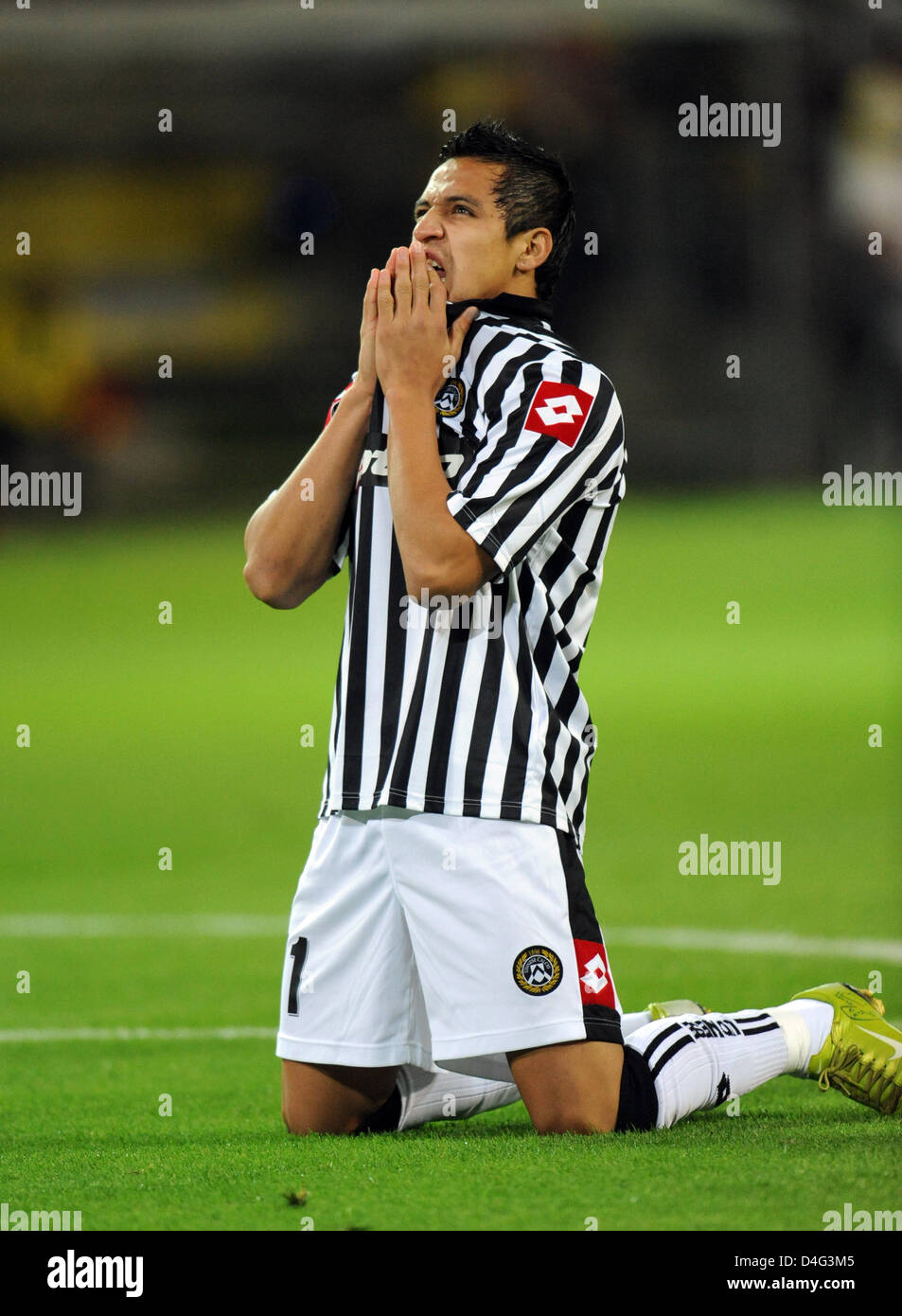 Udinese's Alexis Sanchez pictured in the UEFA Cup 1st round match ...