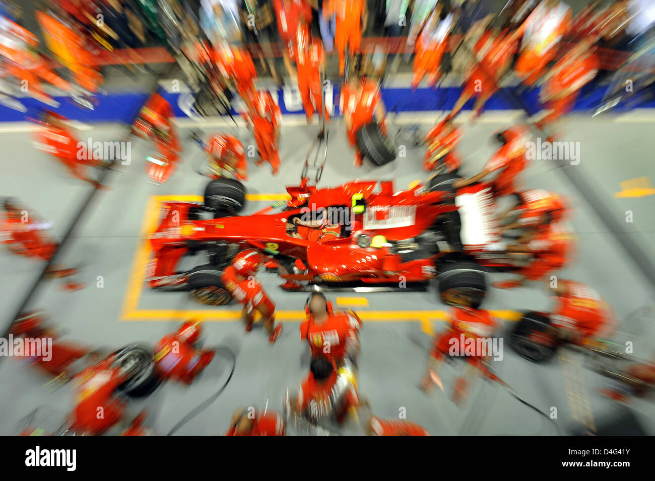 Aerial view action f1 hi-res stock photography and images - Alamy