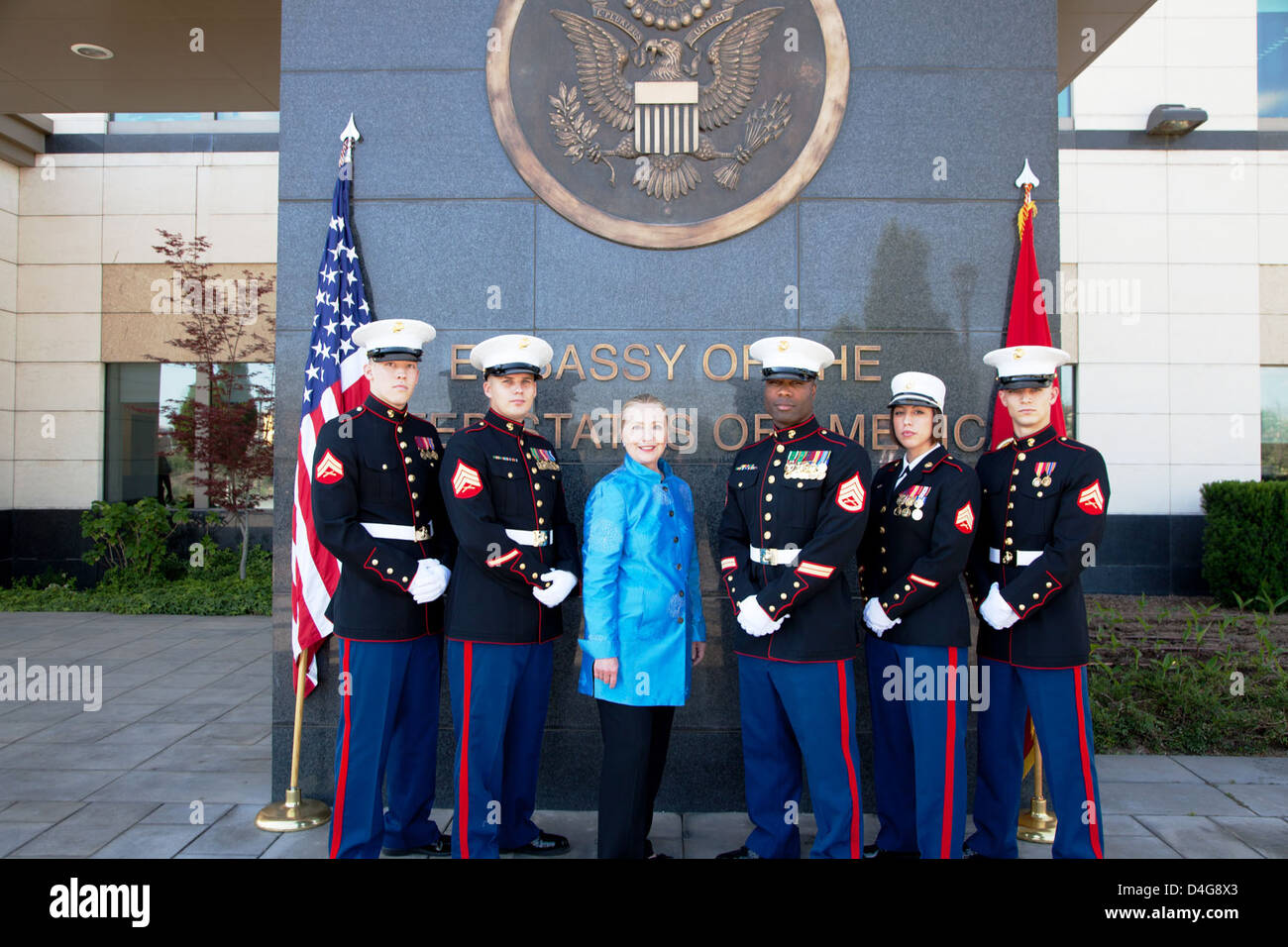Secretary Clinton Meets With U.S. Marine Corps Guards Stock Photo - Alamy