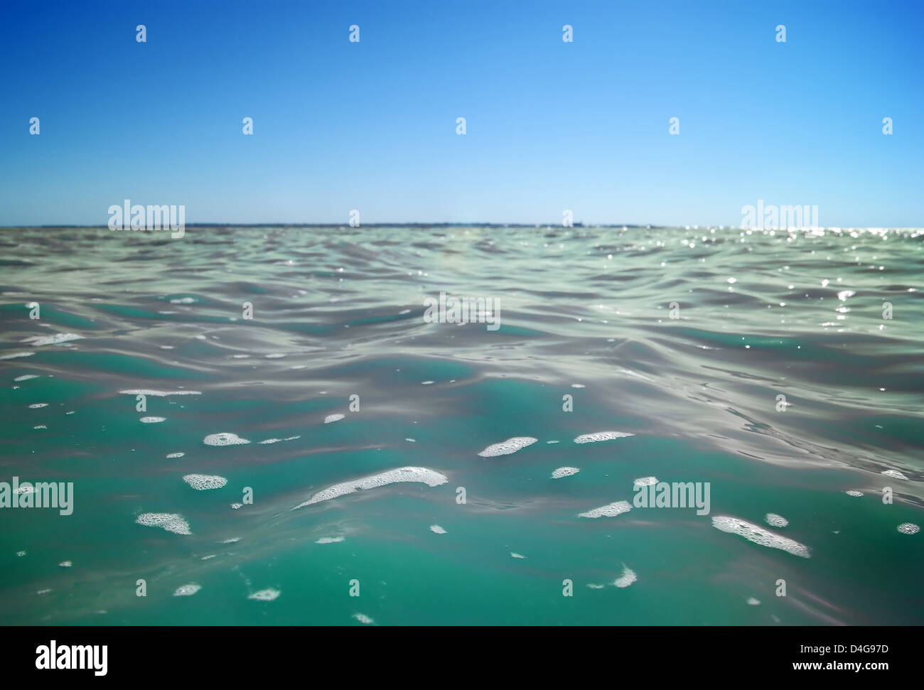 Emerald green sea water texture hi-res stock photography and images - Alamy