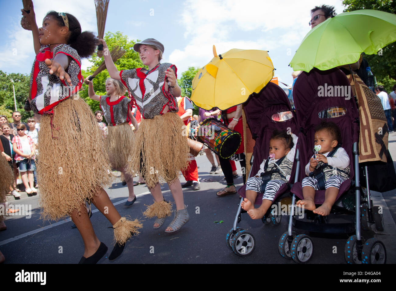 Berlin, Germany, children at the Carnival of Cultures Stock Photo - Alamy