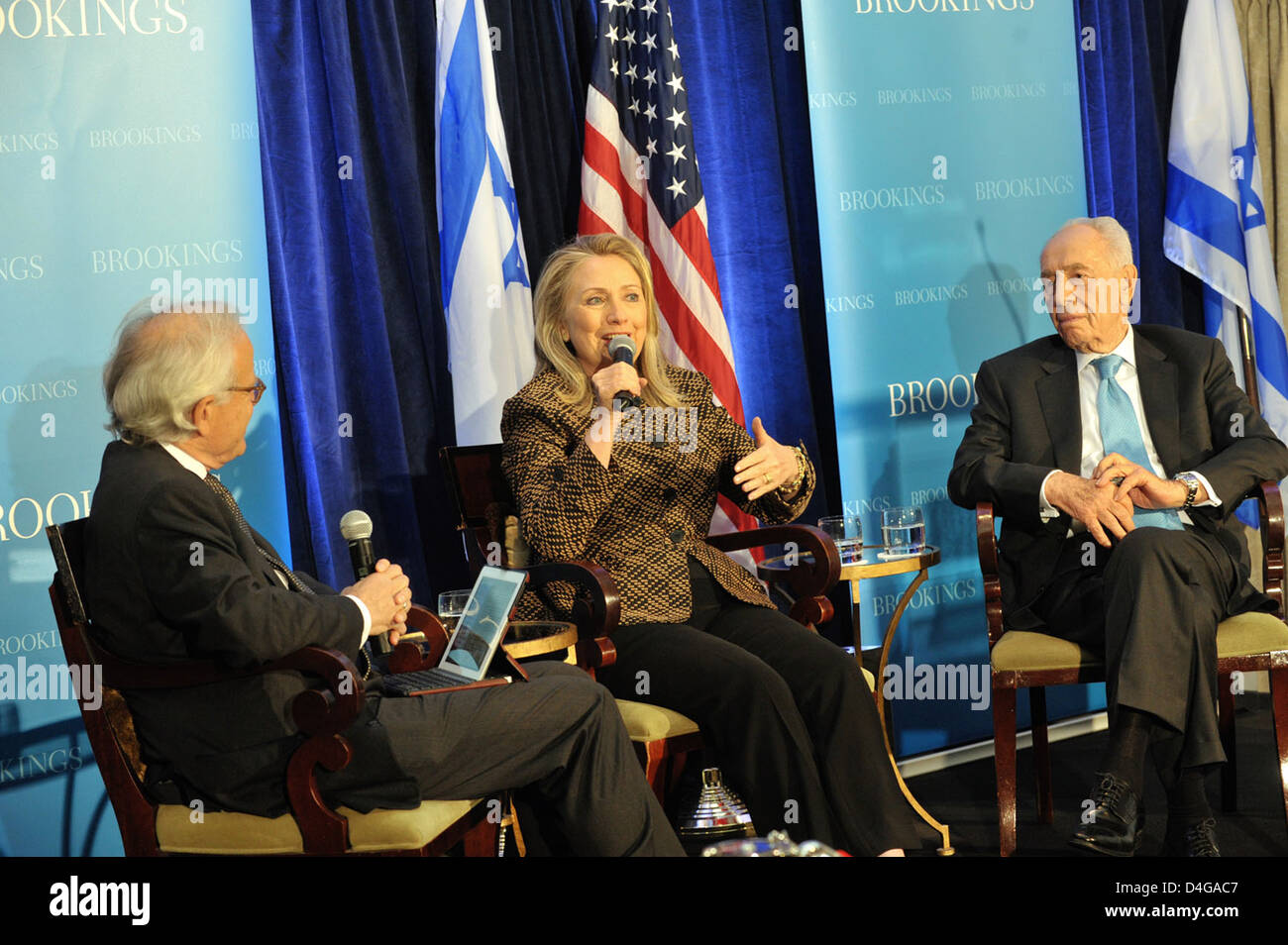 Joint discussion hi-res stock photography and images - Alamy