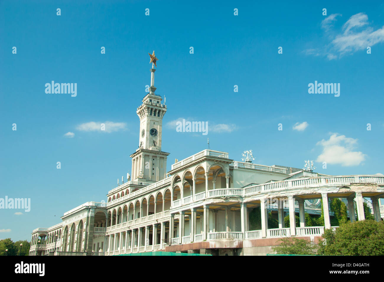 River terminal building hi-res stock photography and images - Alamy
