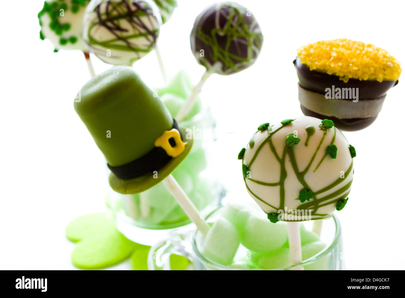 Chocolate cake pops with chic buttercream Stock Photo - Alamy