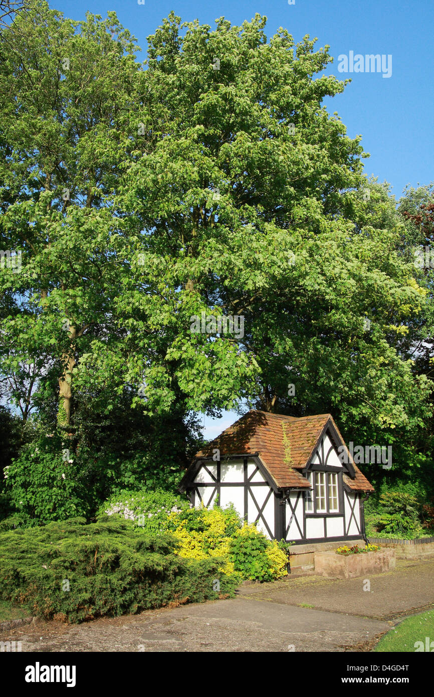 Ombersley village worcestershire england uk hi-res stock photography ...