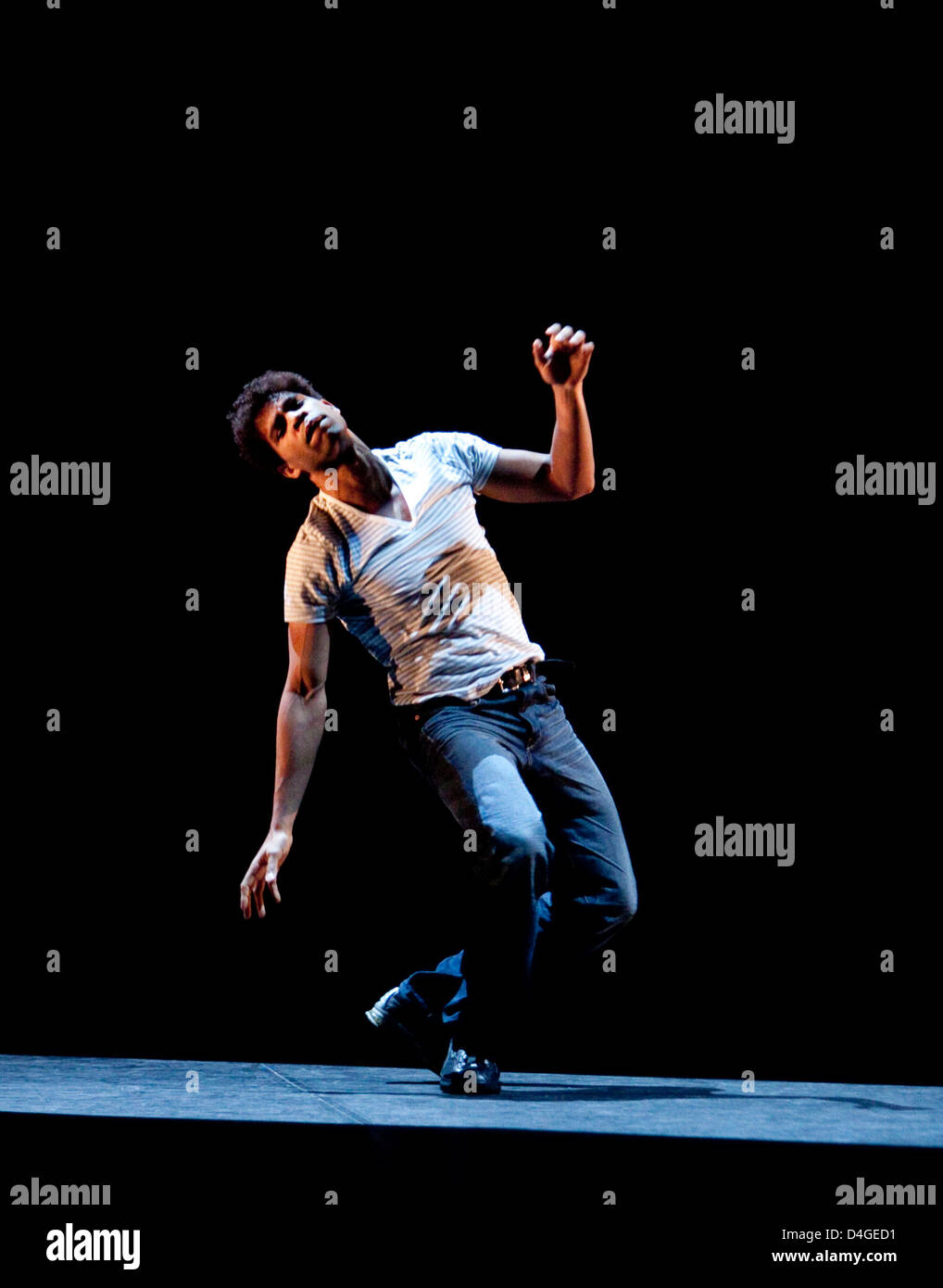 Carlos Acosta in PREMIERES - FINDING HIMSELF & GHOST OF THE MEMORY ... Carlos Acosta in PREMIERES - FINDING HIMSELF & GHOST OF THE MEMORY ...
