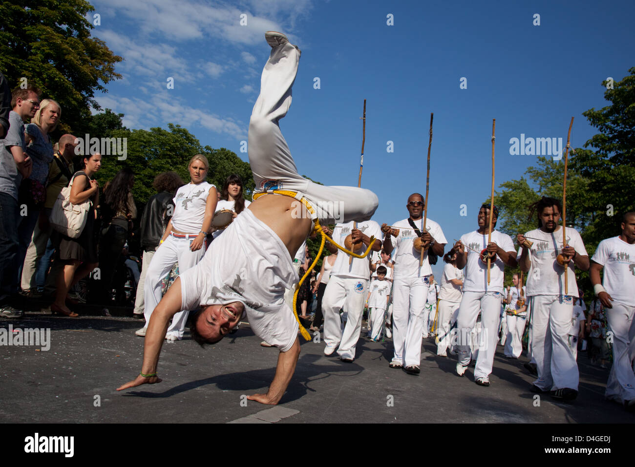 Capoeira player hi-res stock photography and images - Alamy