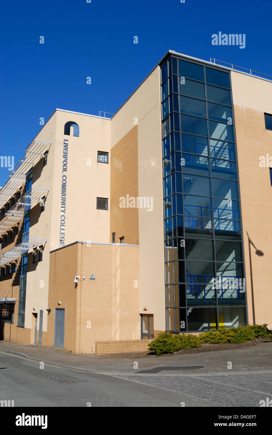 Liverpool college hi-res stock photography and images - Alamy
