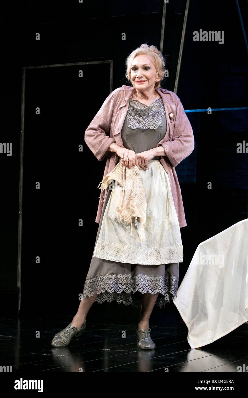 Frau Schneider Cabaret on Sale | fast-lisa.unibo.it