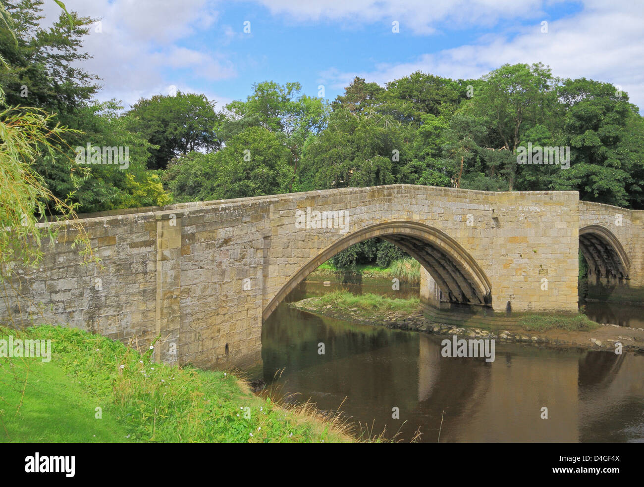 Warkworth Fortified Bridge, Warkworth, Northumberland, England Stock ...