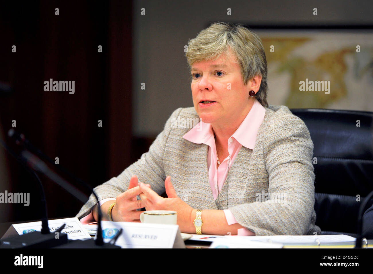 Acting Under Secretary Gottemoeller Meets With ISAB Members Stock Photo ...