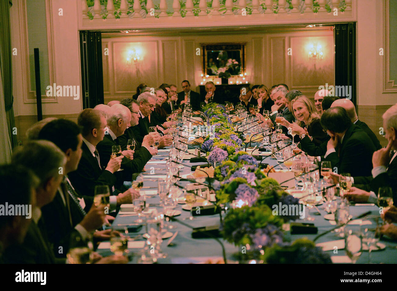 Secretary Clinton Hosts the Trans-Atlantic Dinner Stock Photo - Alamy