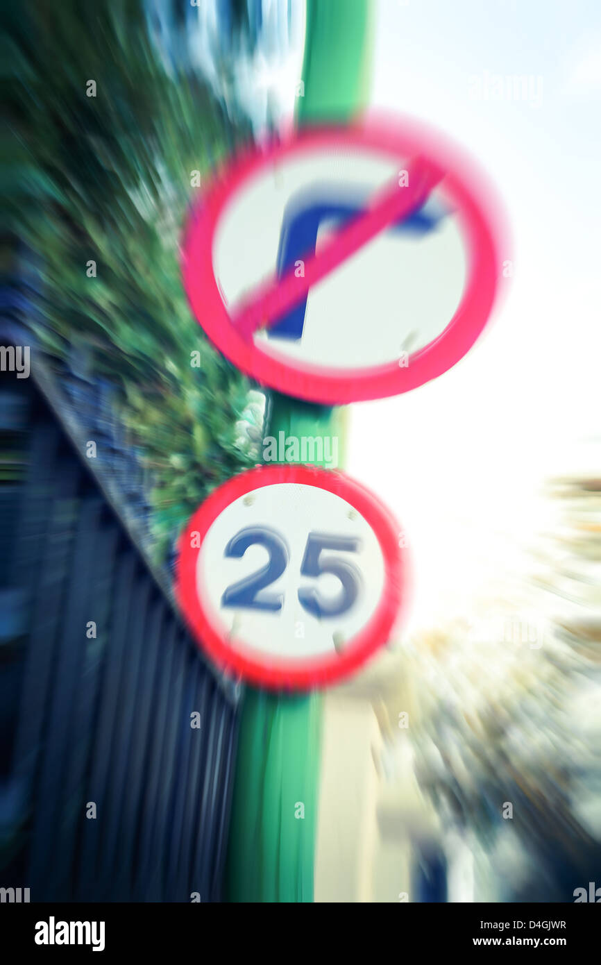25 Mph Speed Limit Sign Stock Photos & 25 Mph Speed Limit Sign Stock ...