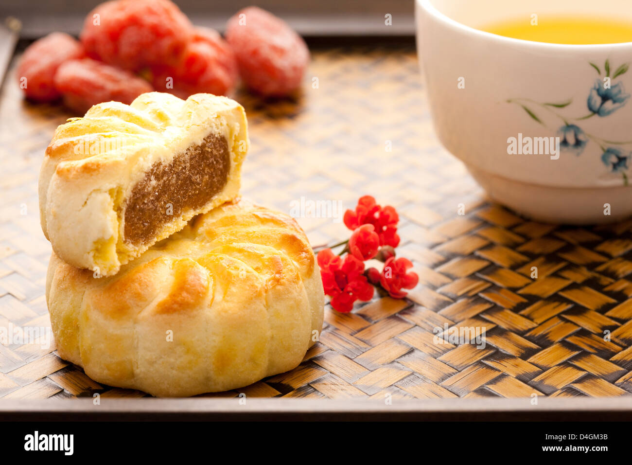 Chinese traditional dim sum and tea Stock Photo - Alamy