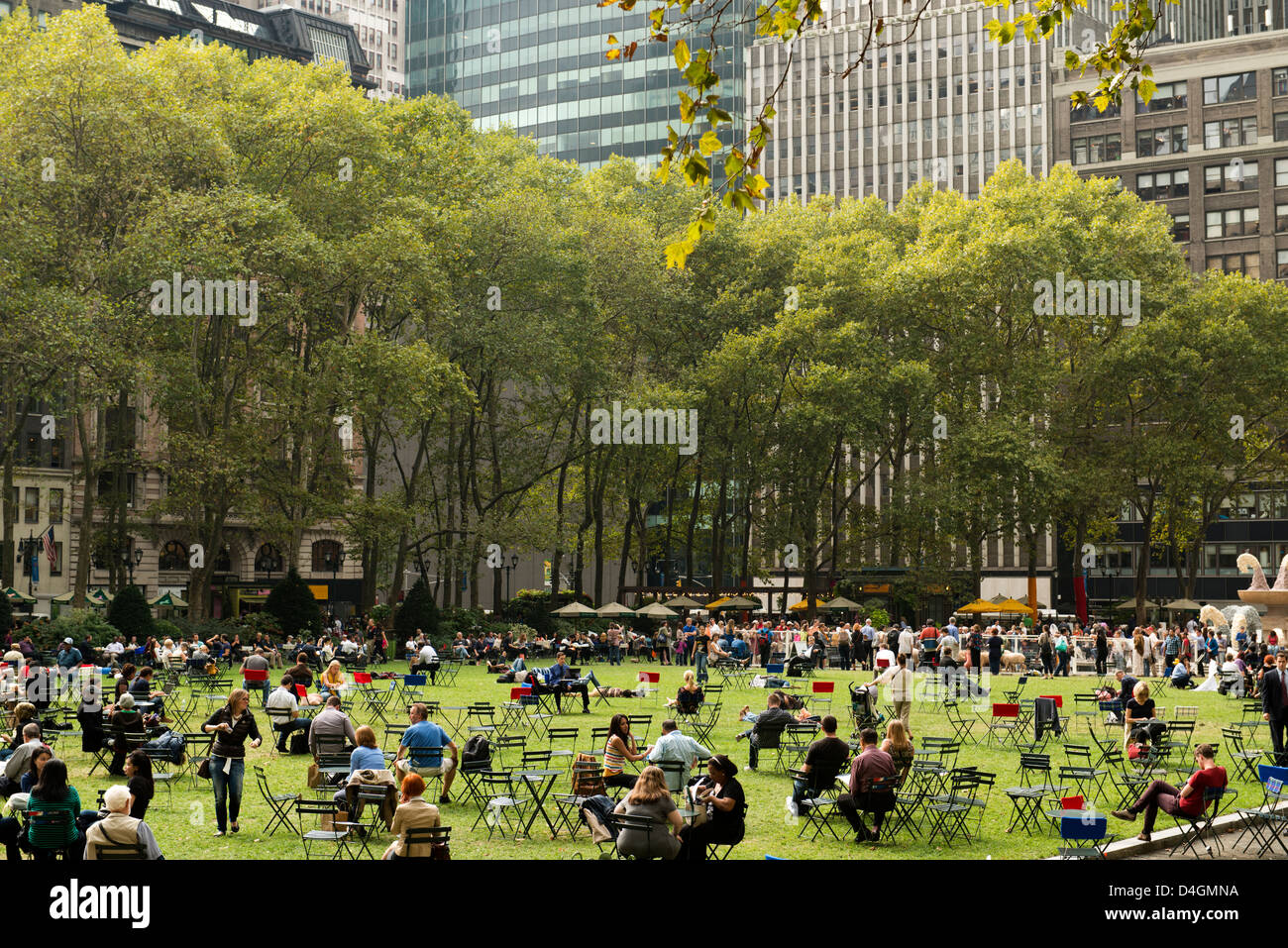 Bryant park hi-res stock photography and images - Alamy