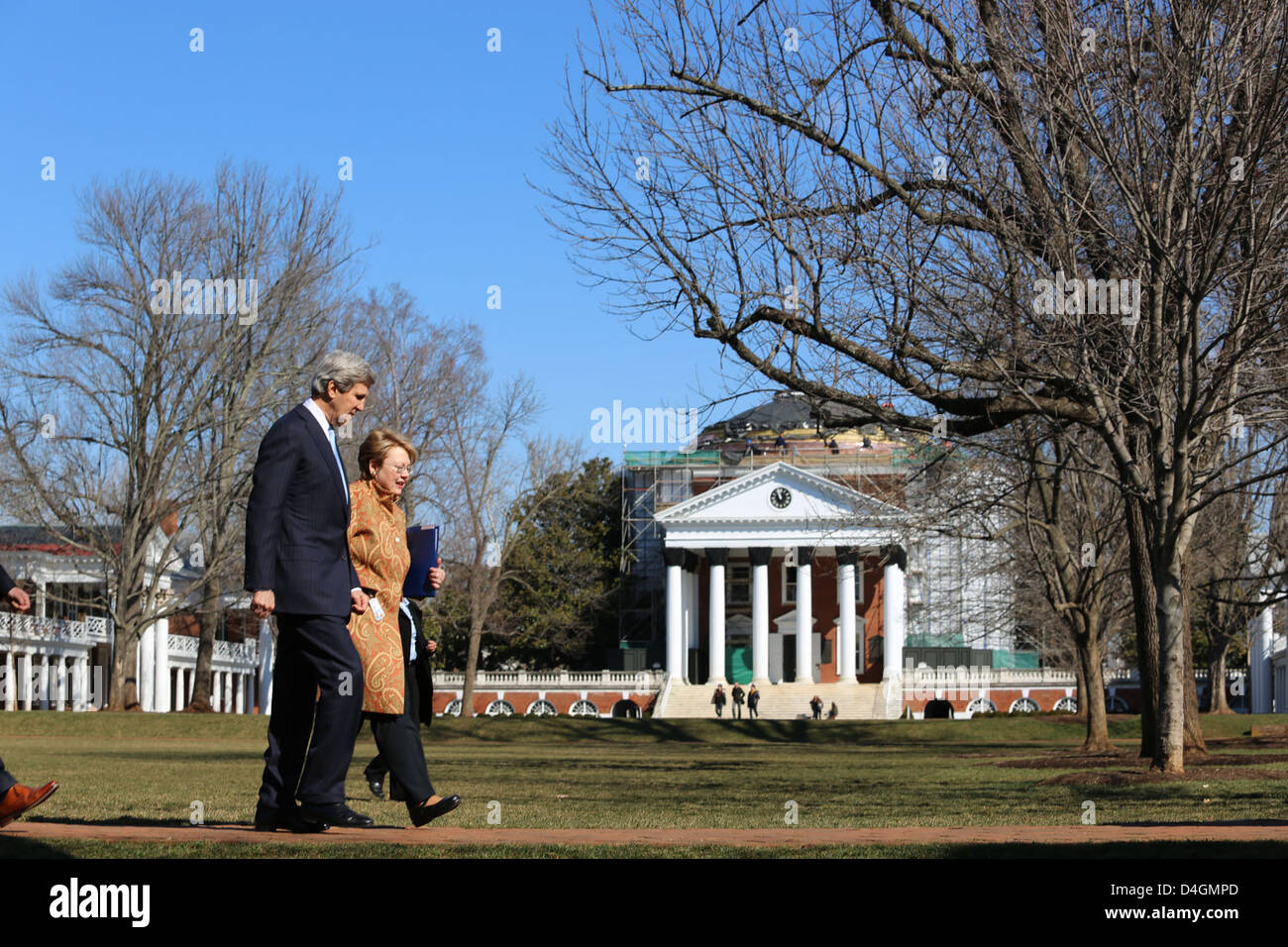 Secretary Kerry Walks With UVA President Sullivan Stock Photo - Alamy
