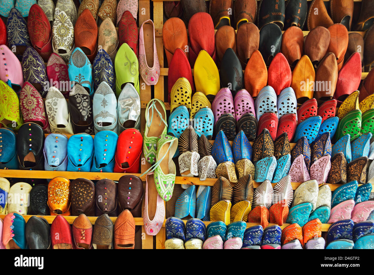 Souvenir Africa Display High Resolution Stock Photography and Images ...