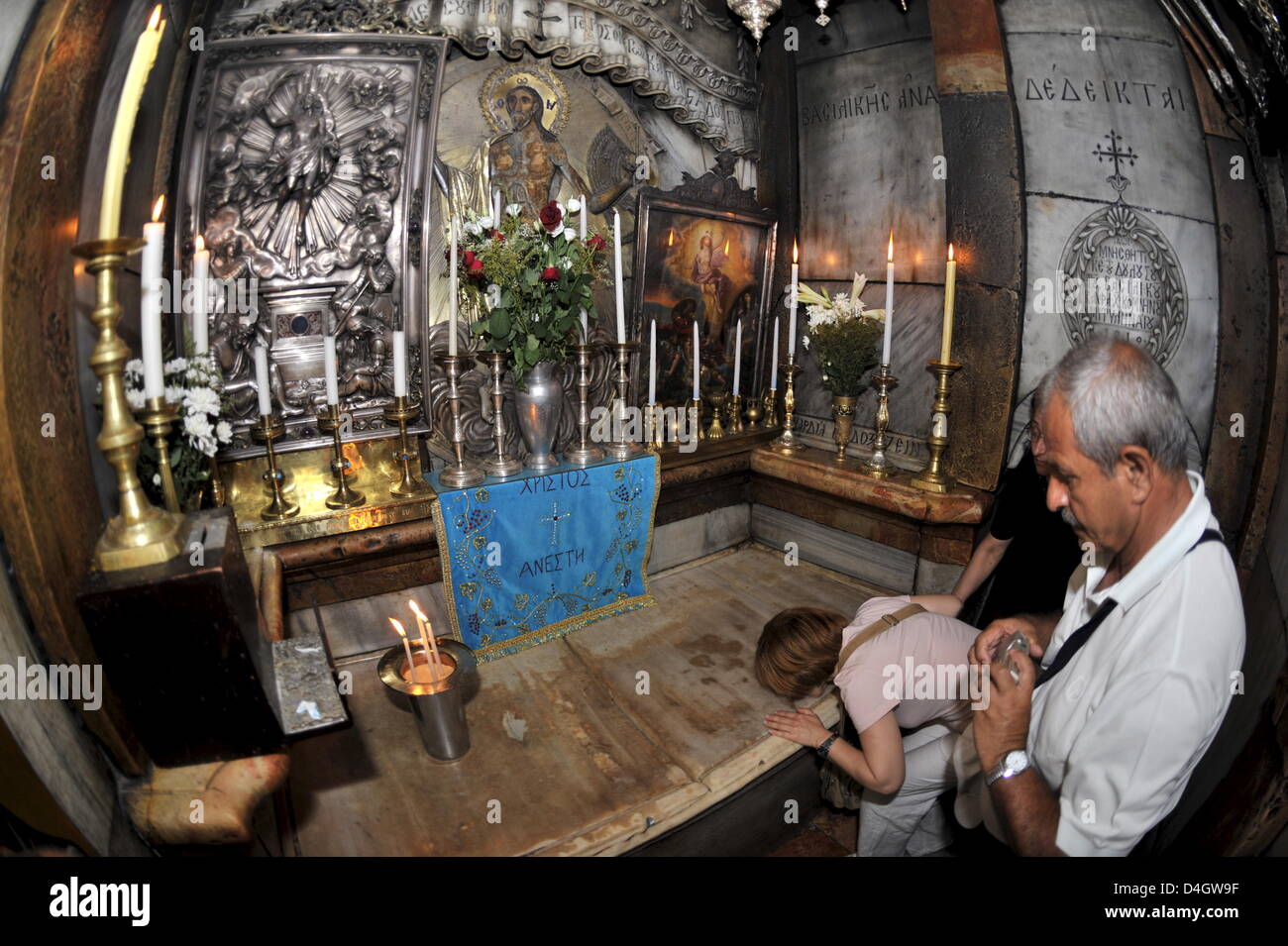 Burial chamber of jesus hi-res stock photography and images - Alamy