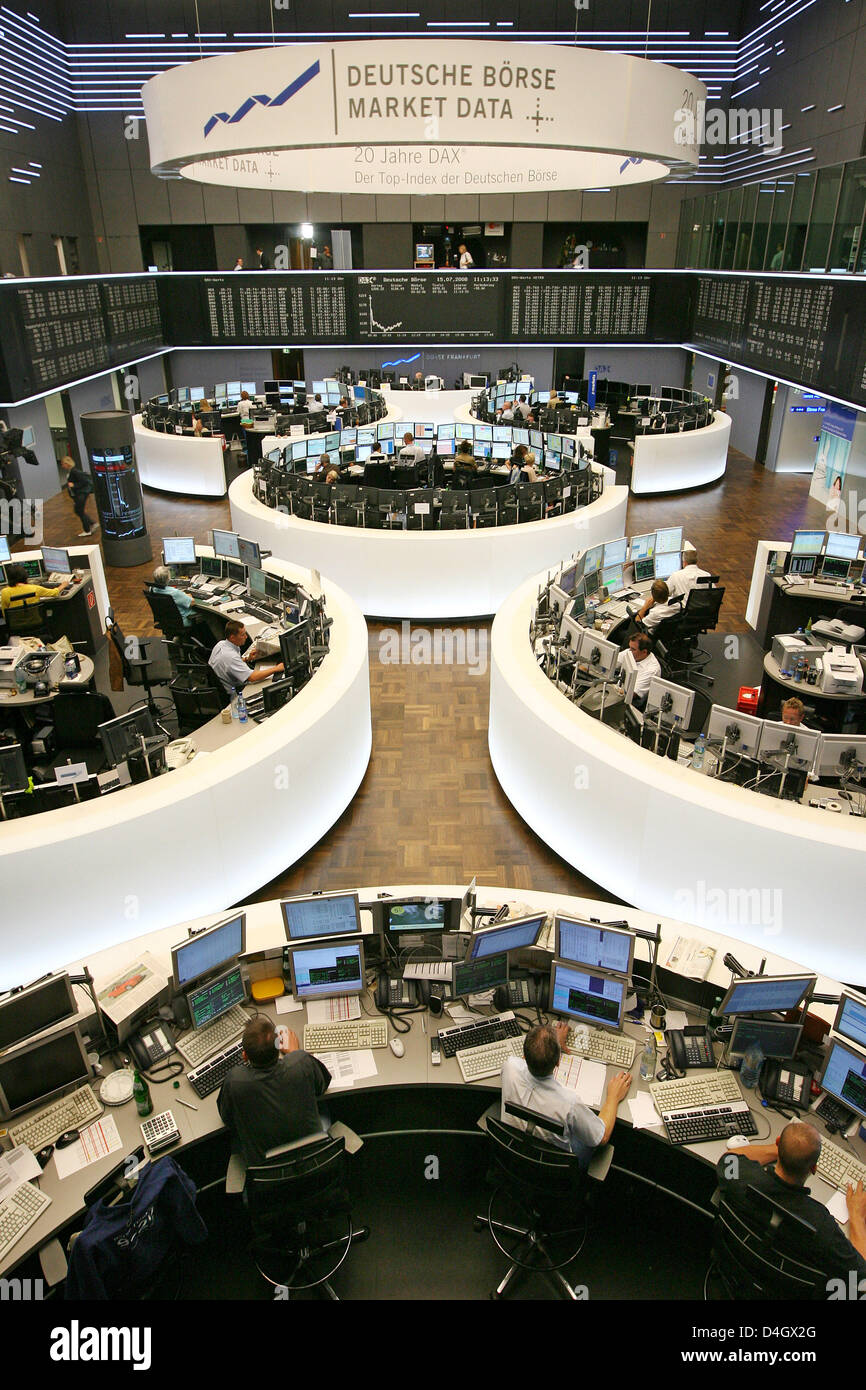 German stock exchange of group hi-res stock photography and images - Alamy