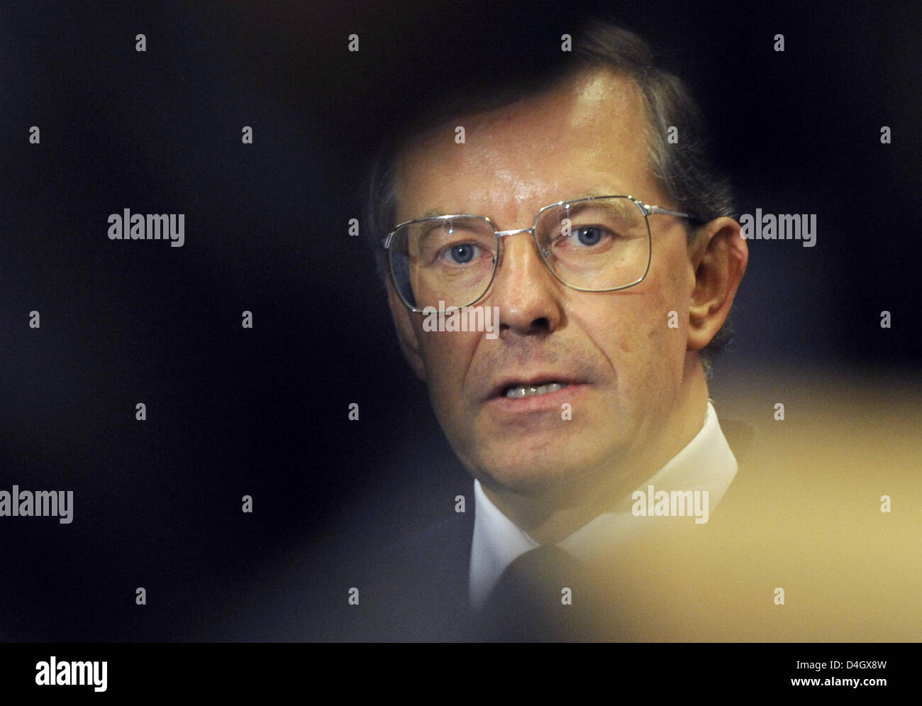 CEO of Continental AG, Manfred Wennemer, pictured at a press conference ... CEO of Continental AG, Manfred Wennemer, pictured at a press conference ...