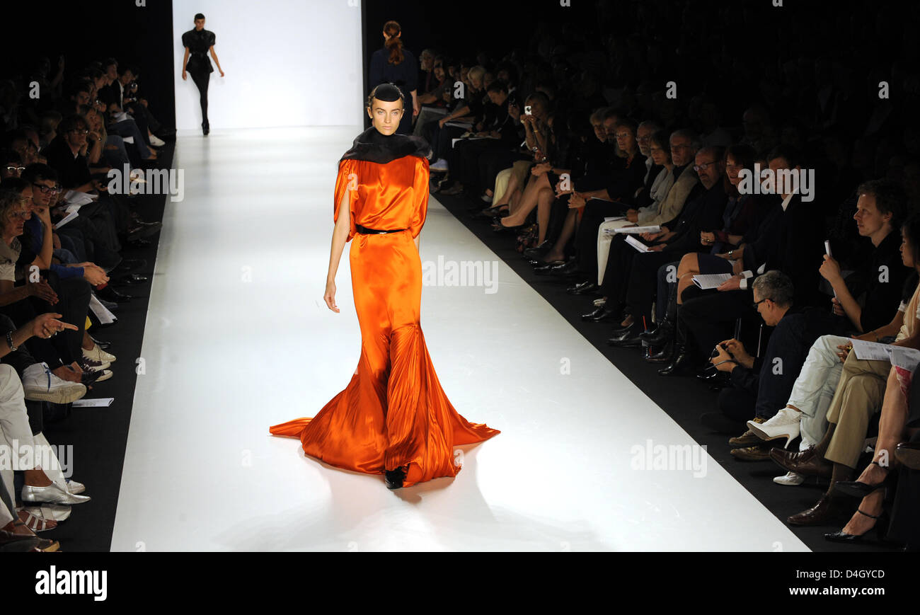 Models present fashion designed by students of Berlin's University of ...