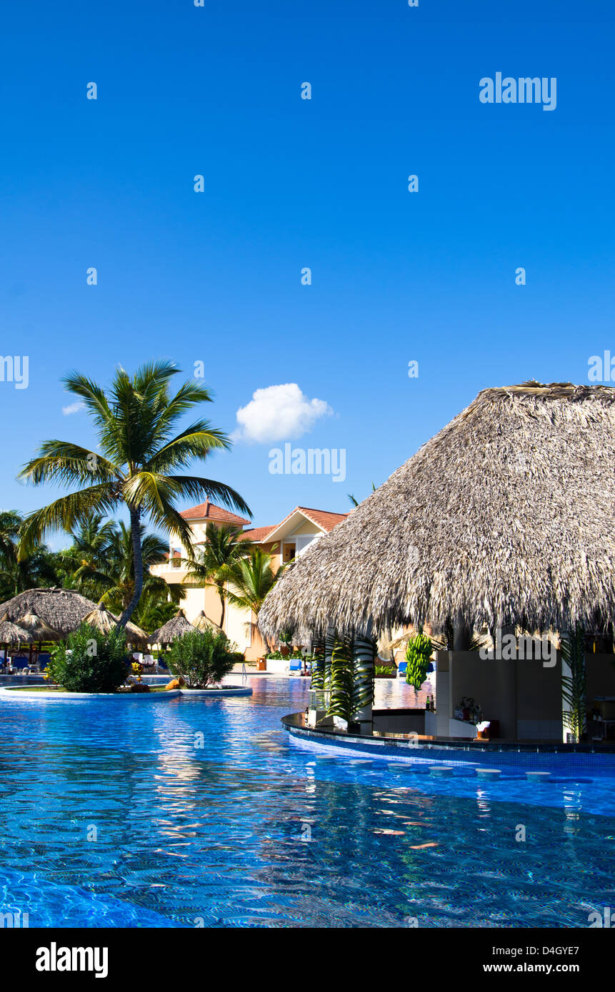 Beautiful swimming pool hi-res stock photography and images - Alamy
