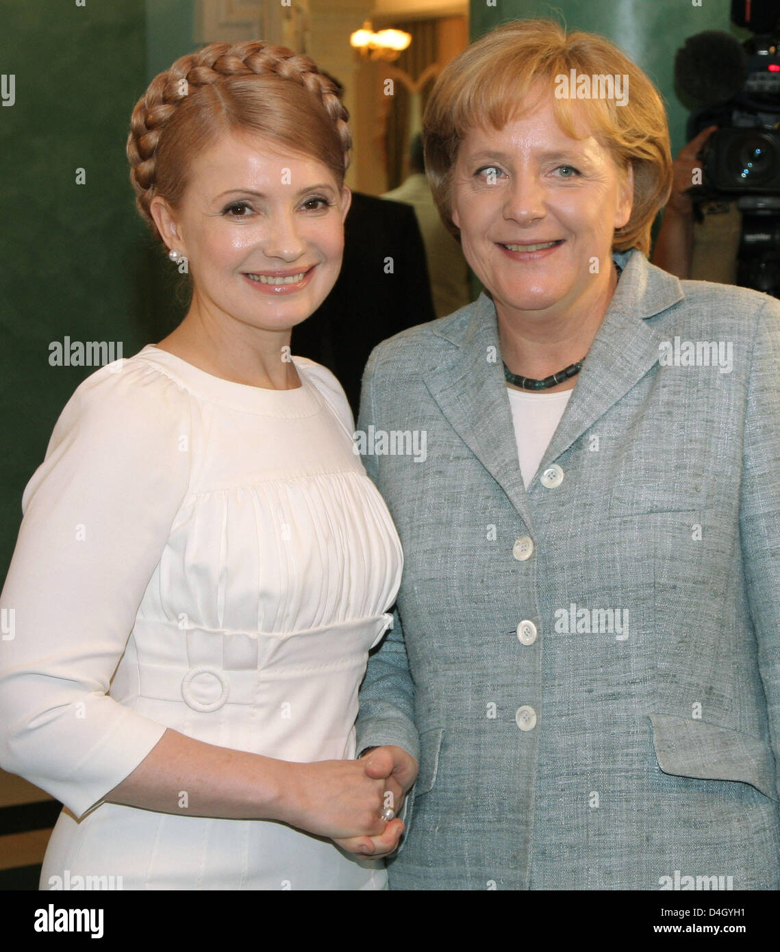 German Chancellor Angela Merkel (R) and Ukrainian Prime Minister Yulia ...